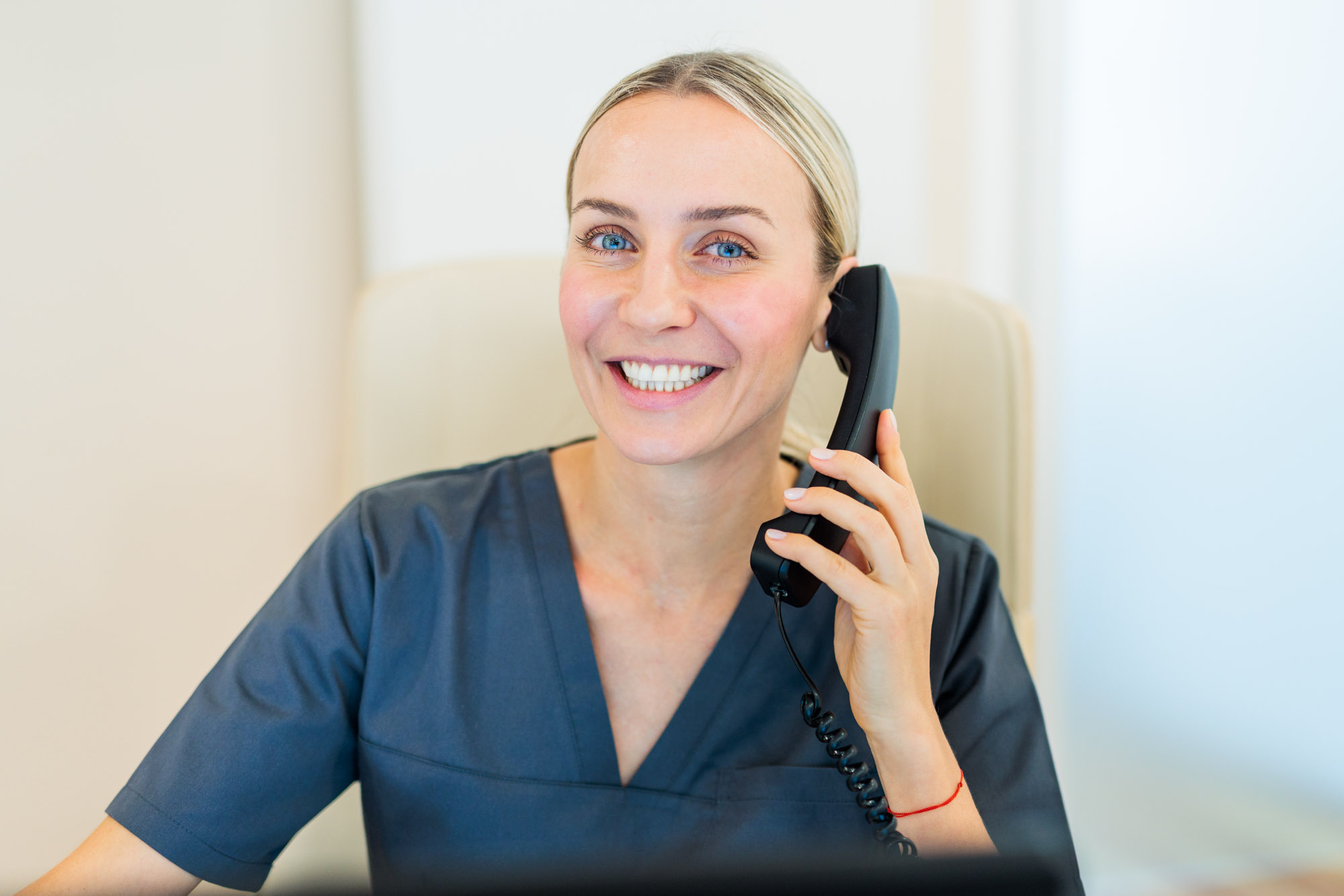 Kontakt — Gesund & Weiß